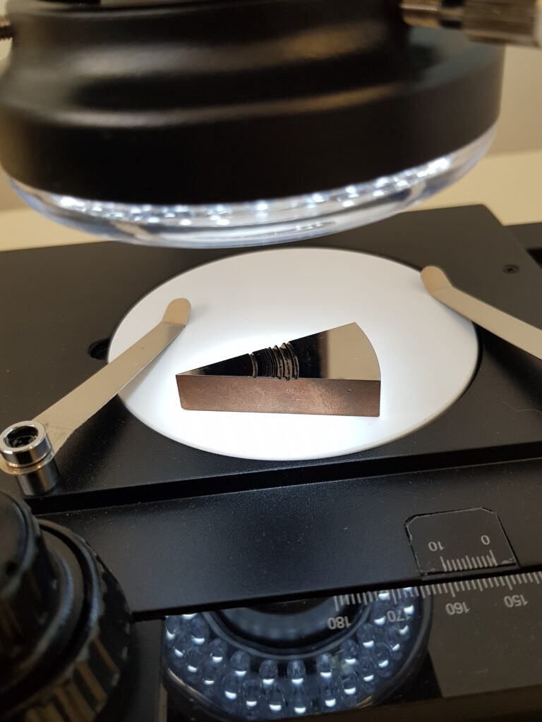 Depth measurement - Trimos Metrology